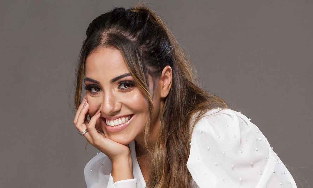 Gabriela Rocha comemora expansão de carreira internacional - UAU Gospel Gabriela Rocha comemora expansão de carreira internacional - UAU Gospel