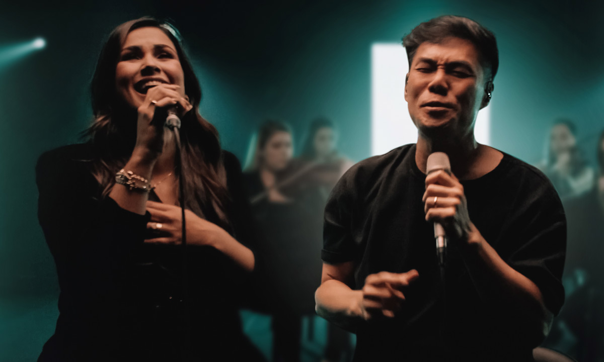 Bruna Olly convida Juliano Son para um medley comovente - UAU Gospel